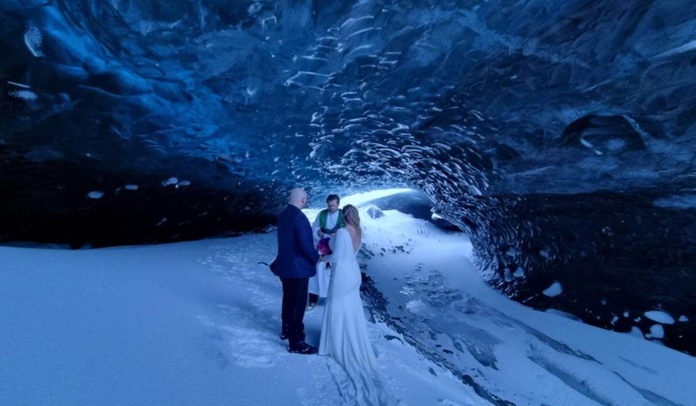 Taryn Cook and Curtis Cook's Wedding Website