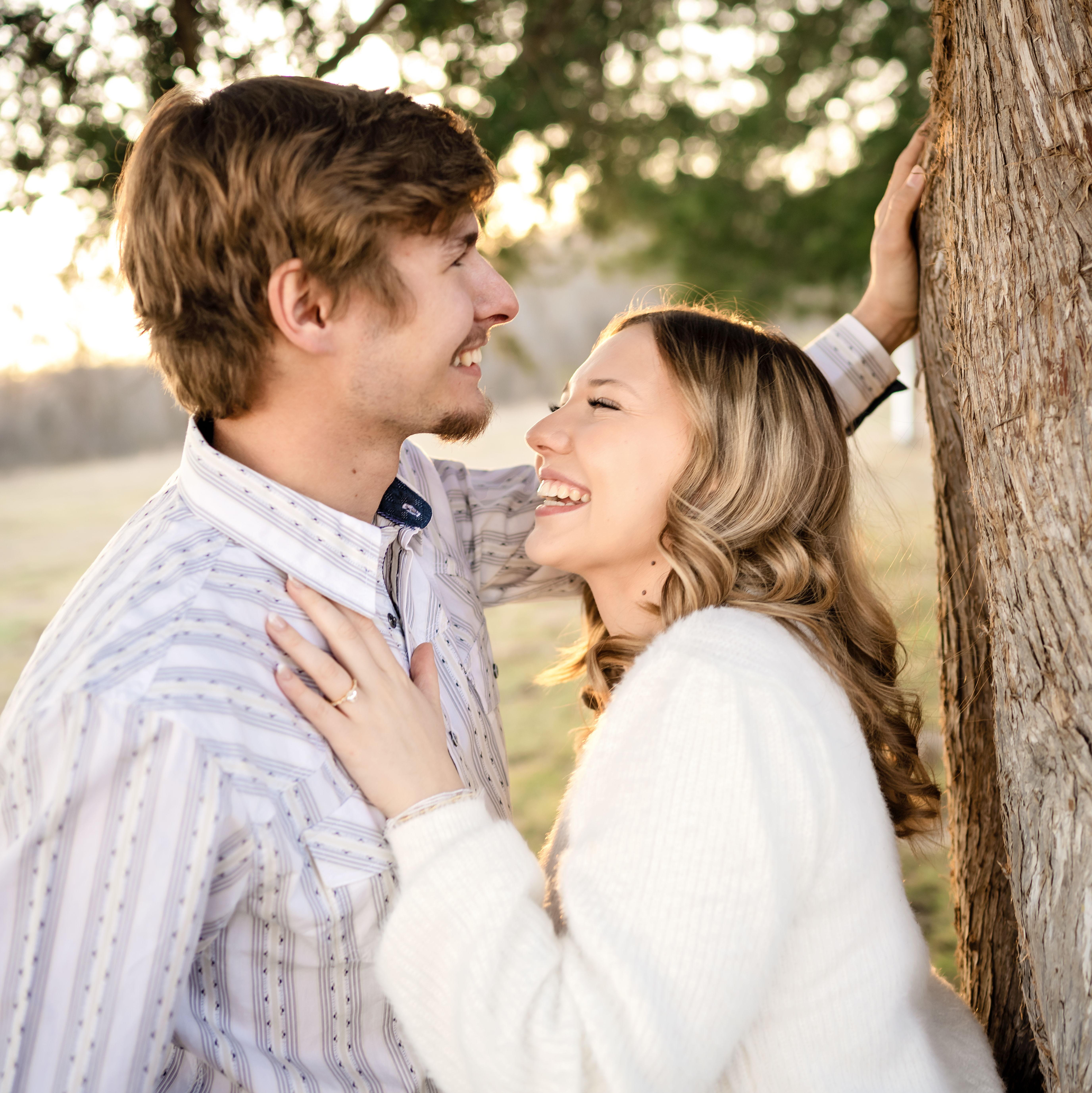 Abigail Davis and Hunter Isbell's Wedding Website