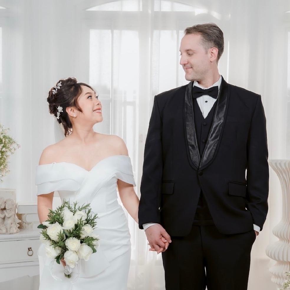 Kaly Evans and Brandon Evans' Wedding Website