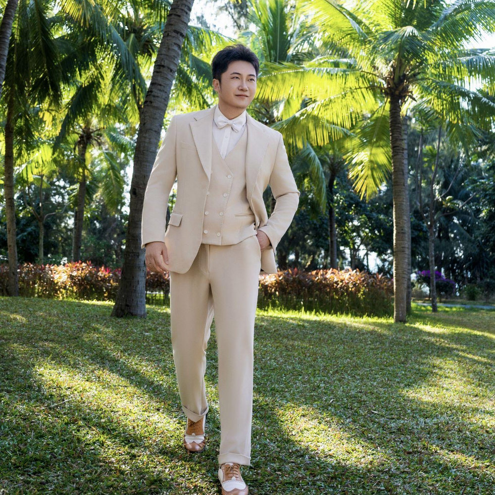 mengnan wang and ziyu liu's Wedding Website