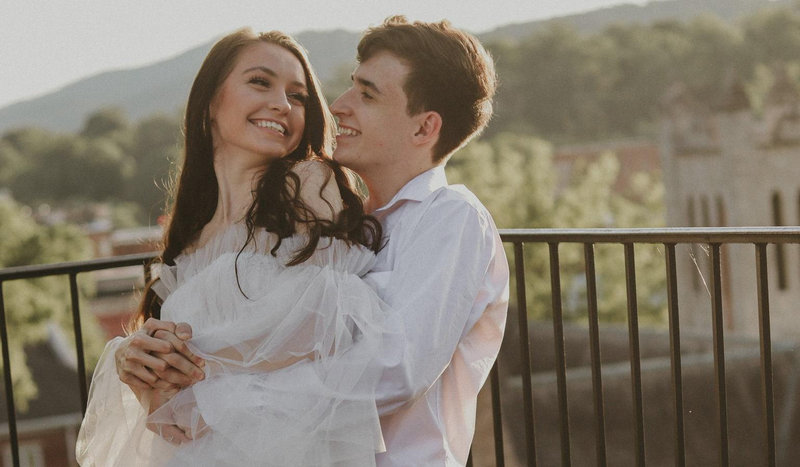 Toni England and Xander Knight's Wedding Website