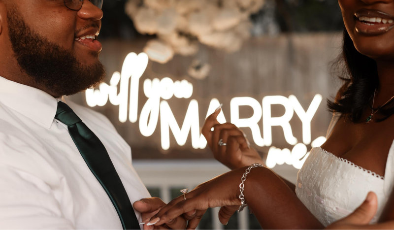 Kea Smith and Christian Graves' Wedding Website
