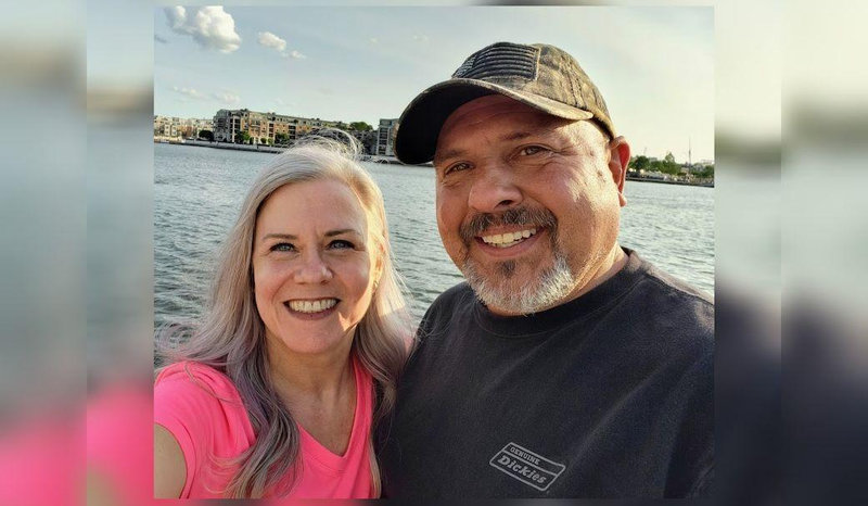 Tara Brott and Arnie Rill's Wedding Website