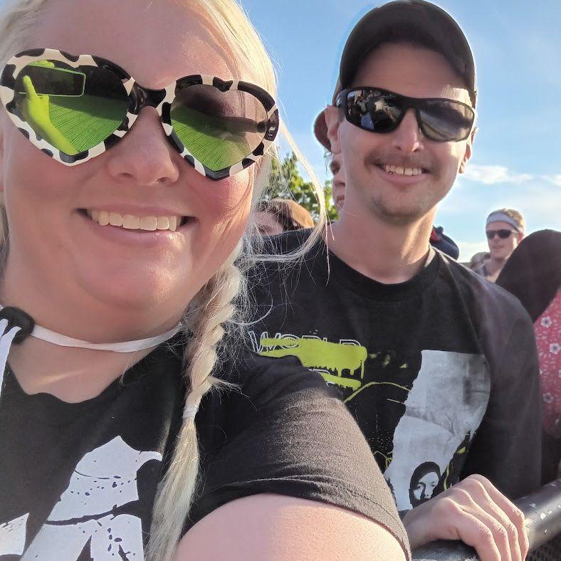 Hillary Schuler and Zach Thompson's Wedding Website