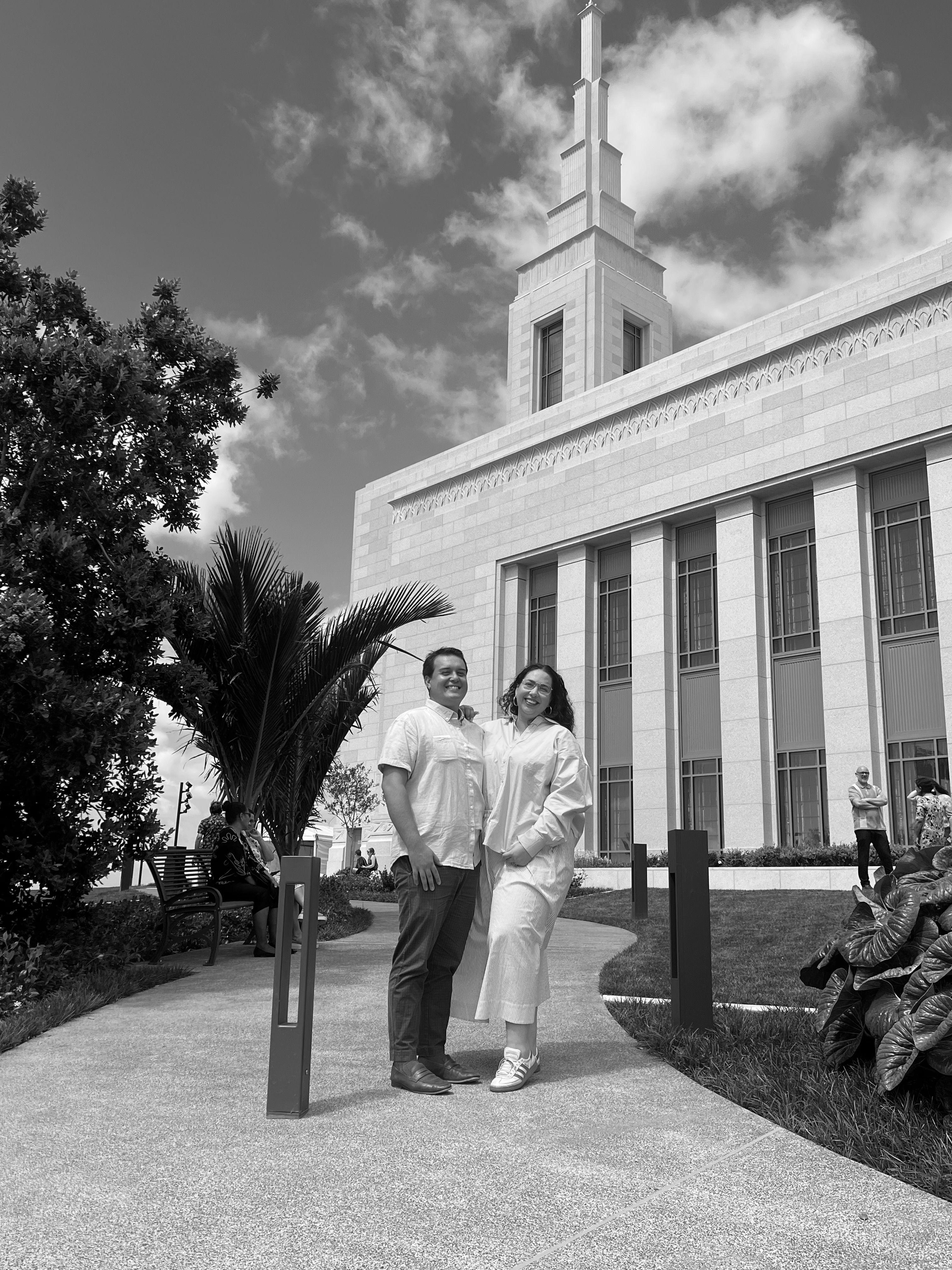 Olivia Munro and Strantz Kendall's Wedding Website