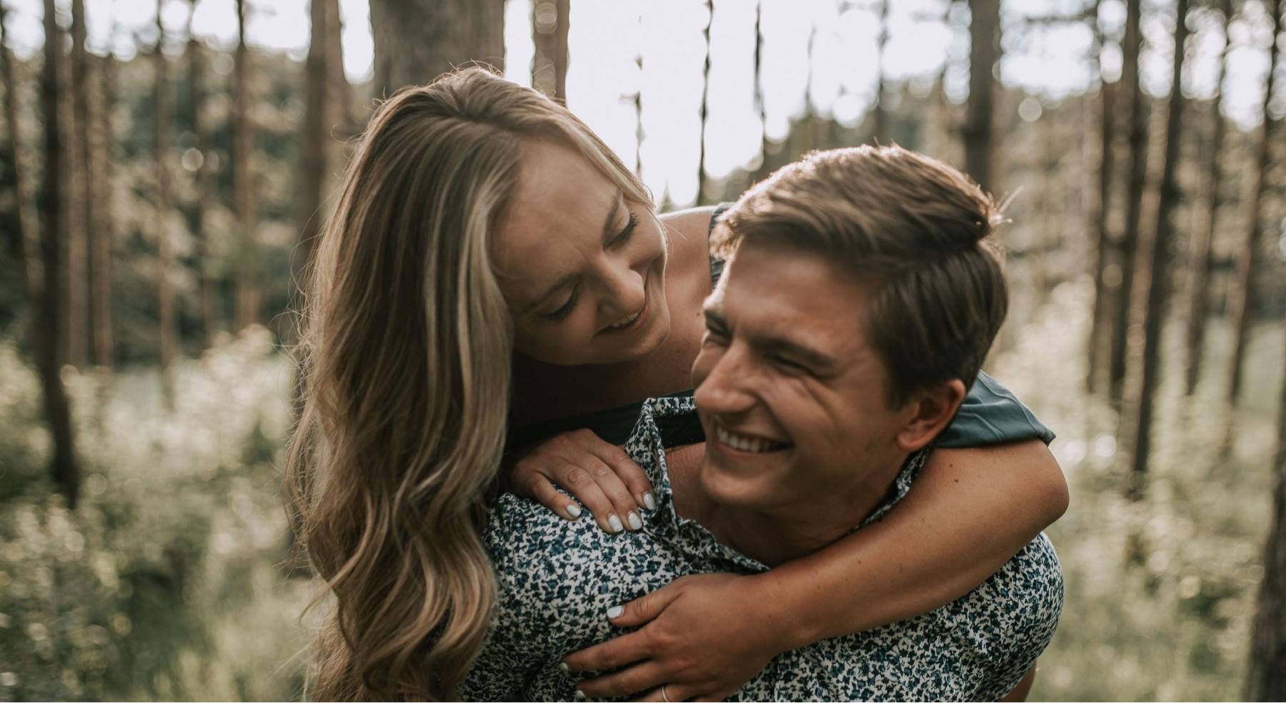 Bailey Ellinger and Cade VanRooyen's Wedding Website