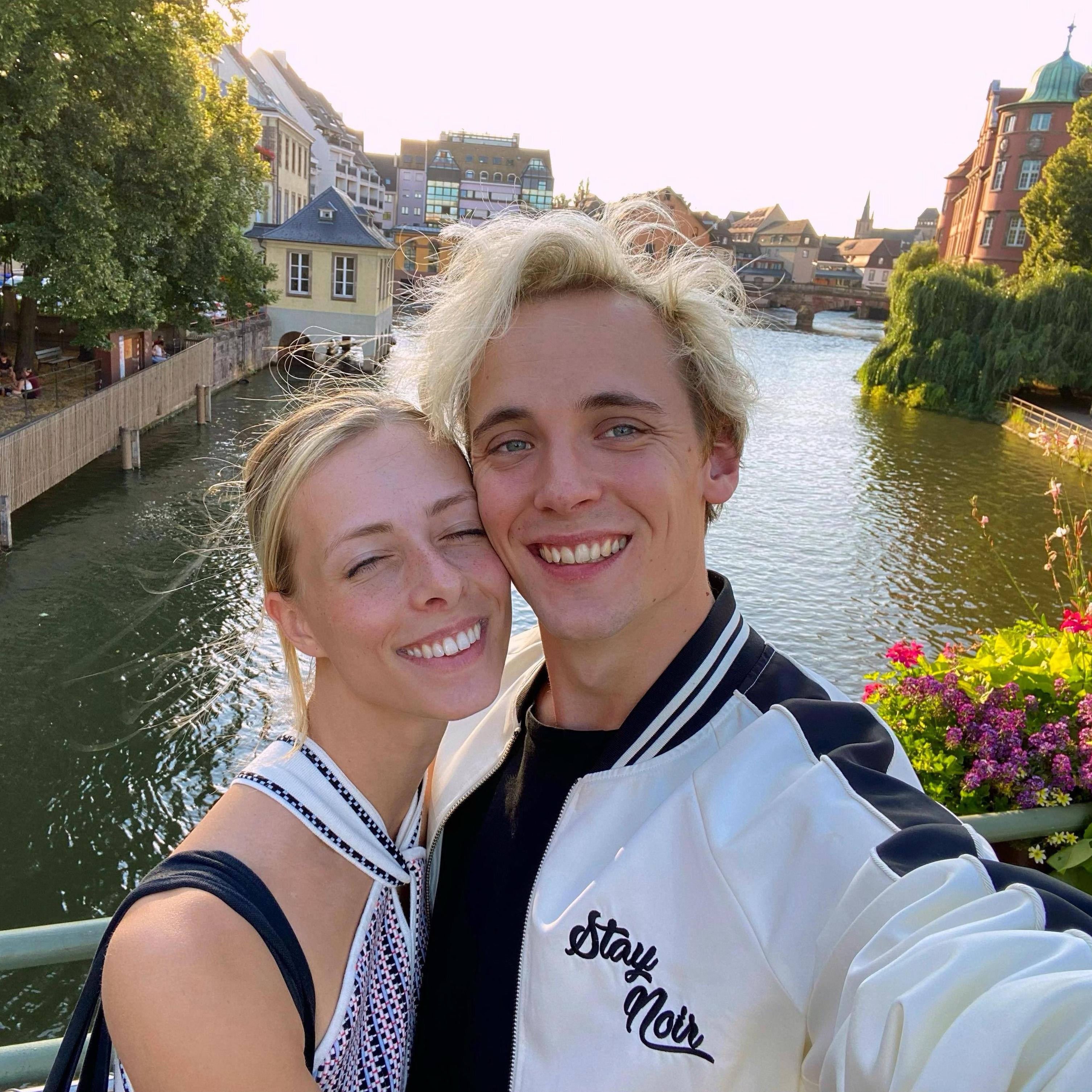 Emily H and Jonathan K's Wedding Website