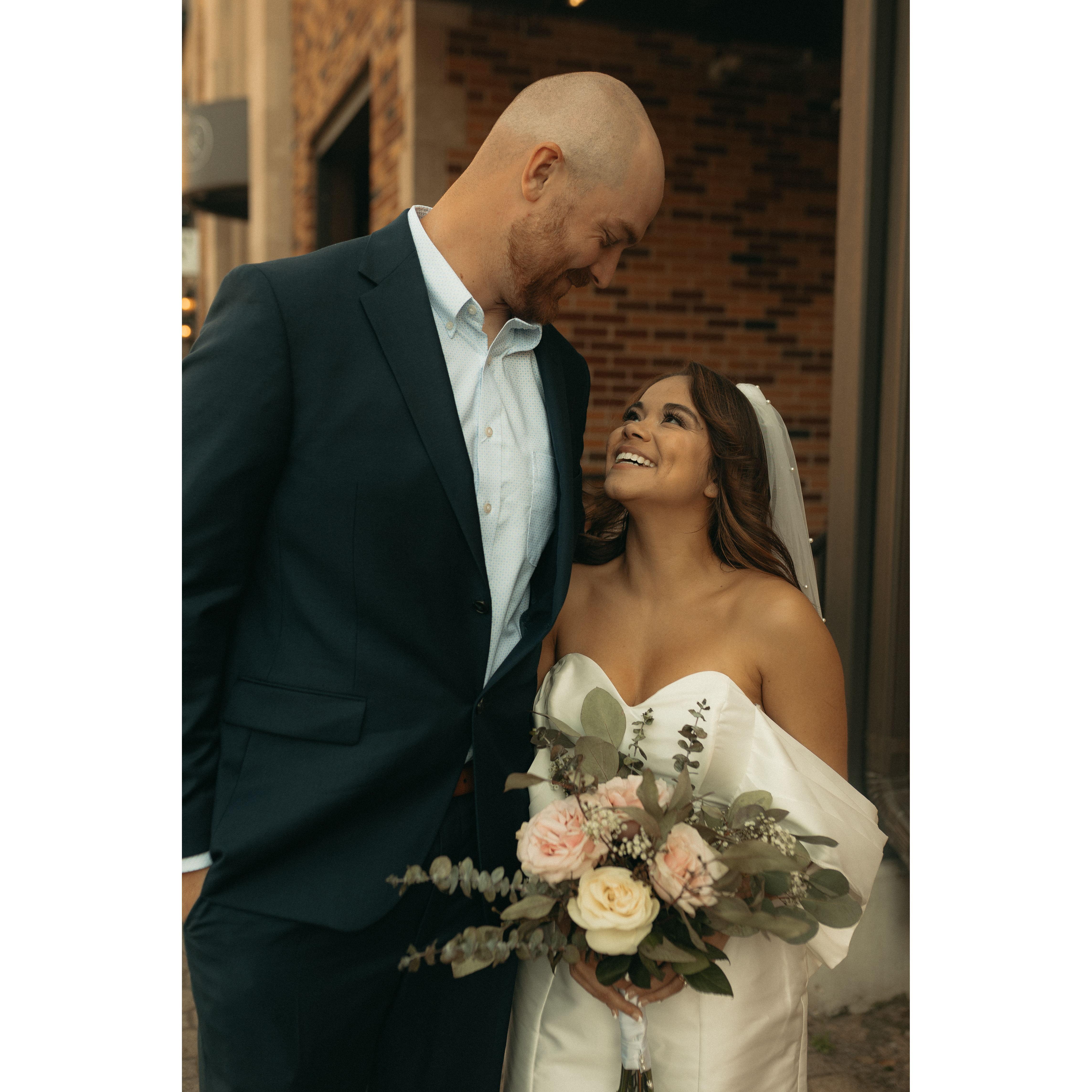 Dalila Hartman and Evan Hartman's Wedding Website