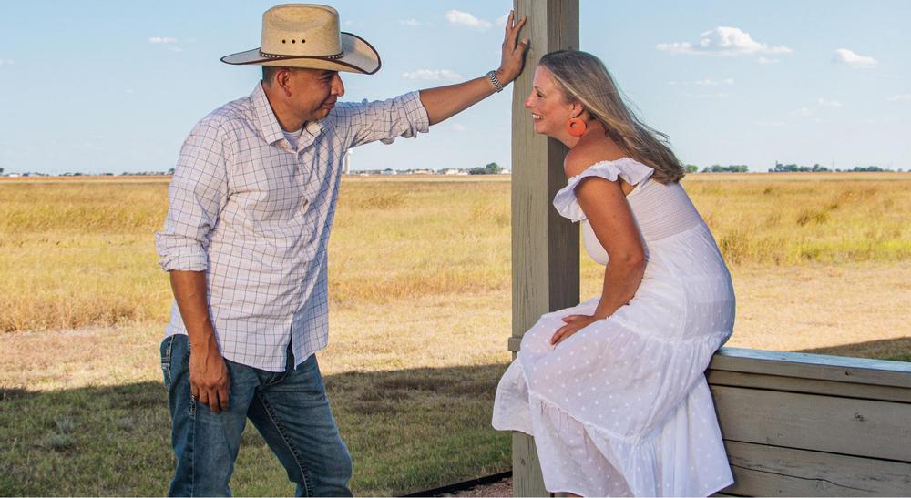 Stephanie Gleitz and Gus Villanueva's Wedding Website