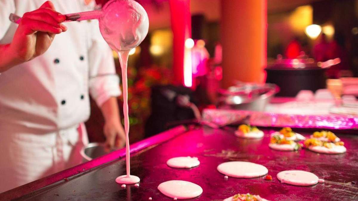 Hemant Mathur Catering | Wedding Caterers | Cost, Reviews & Photos | Zola