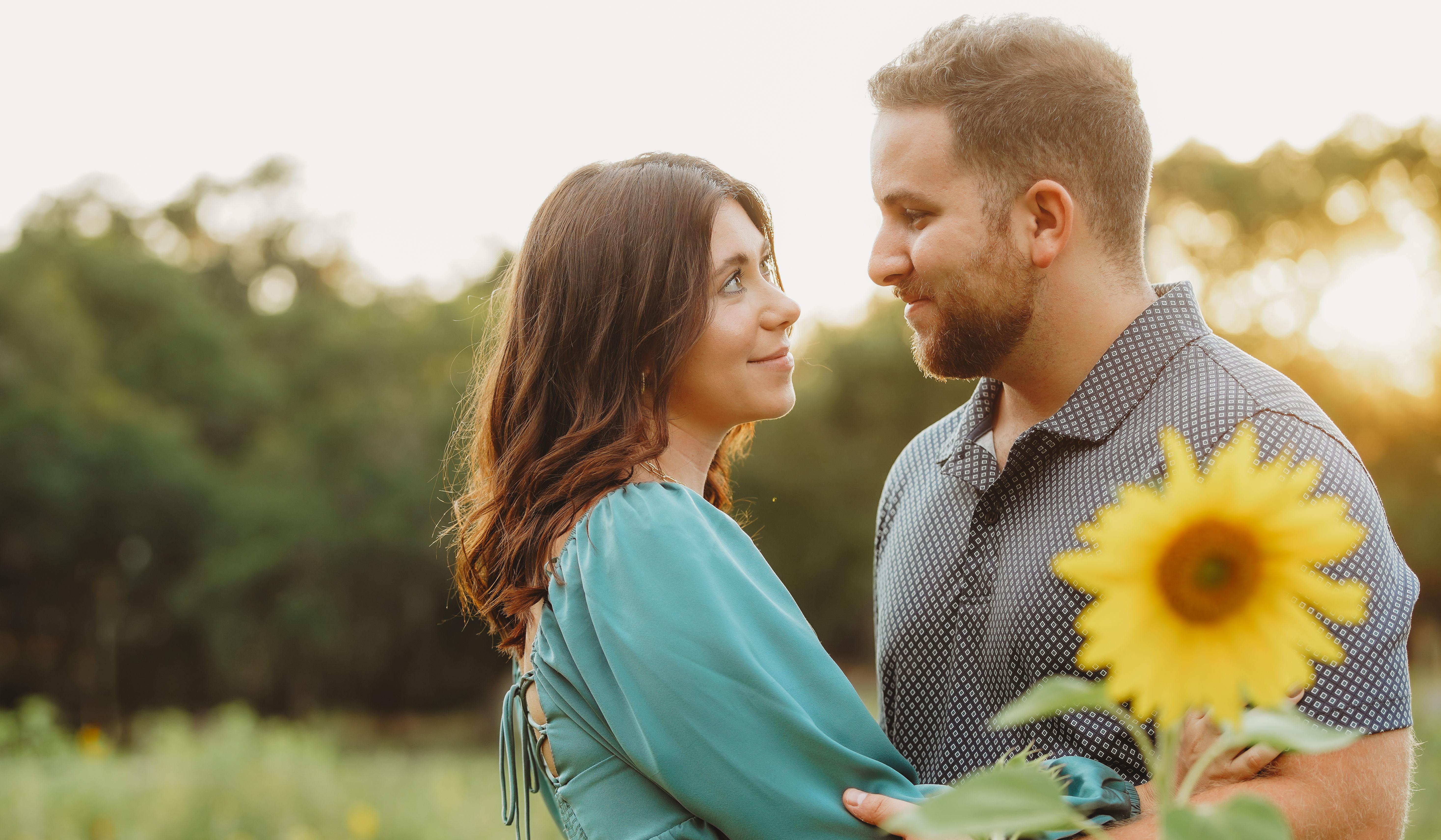 Mara Evans and Christopher Solfisburg's Wedding Website