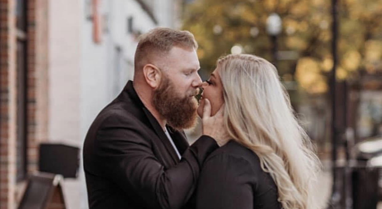 Mike Bross and Desi Schmid's Wedding Website