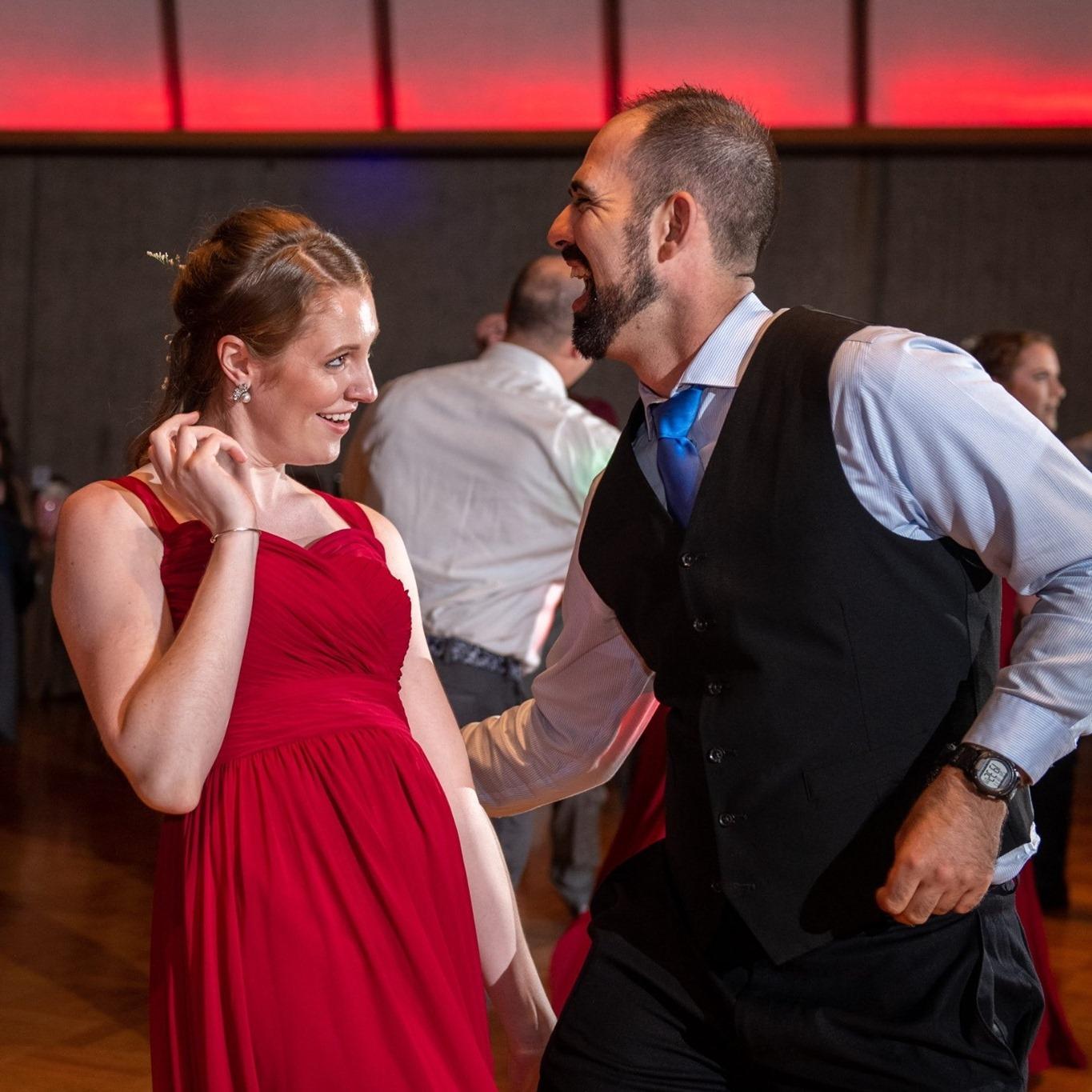 Lindsey Tulloch and Eric Martel's Wedding Website