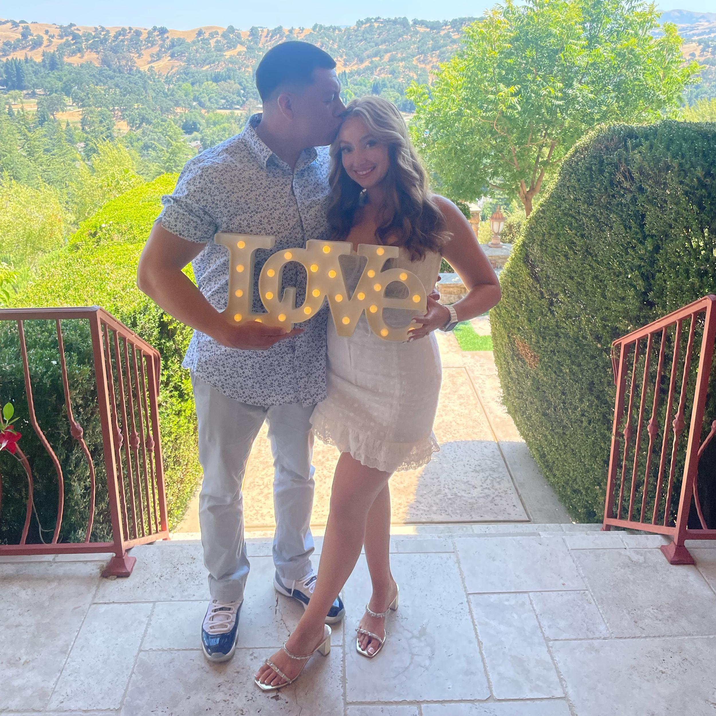 Nichole Crawley and Andrew Flores' Wedding Website