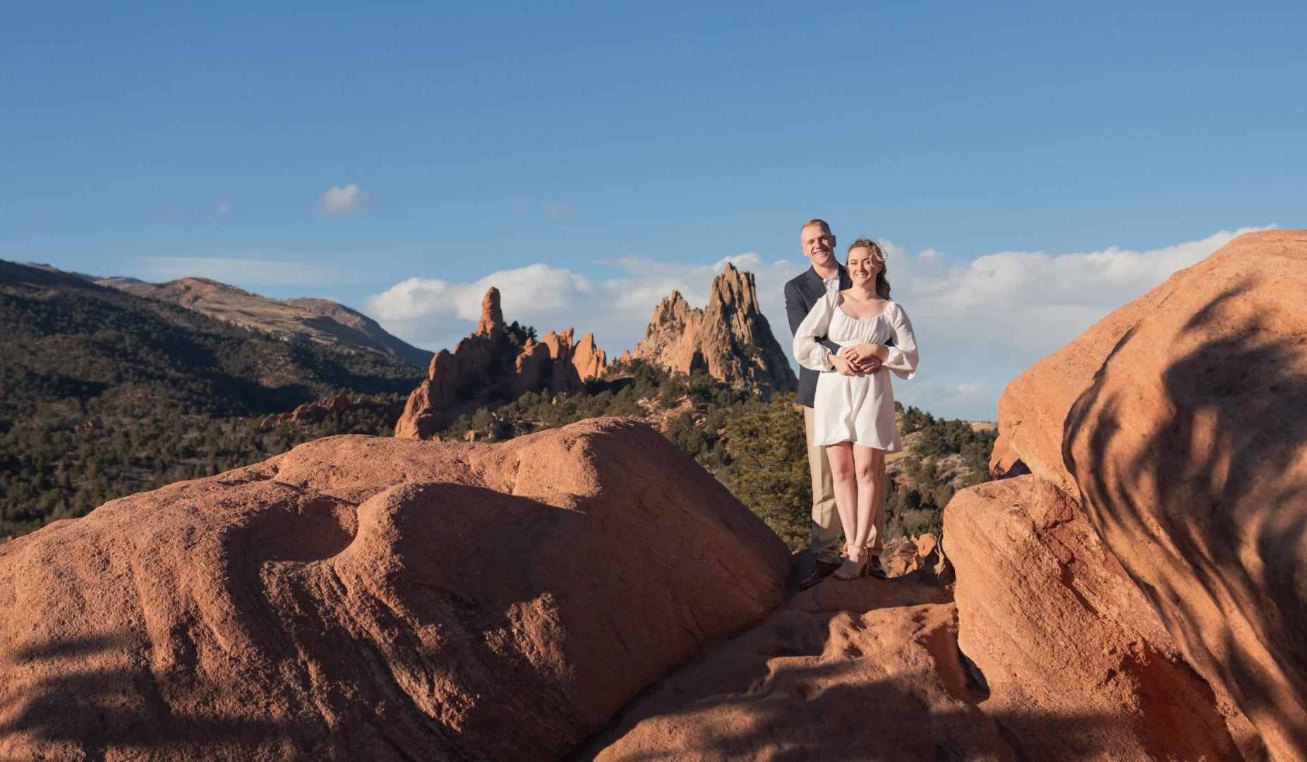 Taylor Hettinger and Dylan O'Neil's Wedding Website