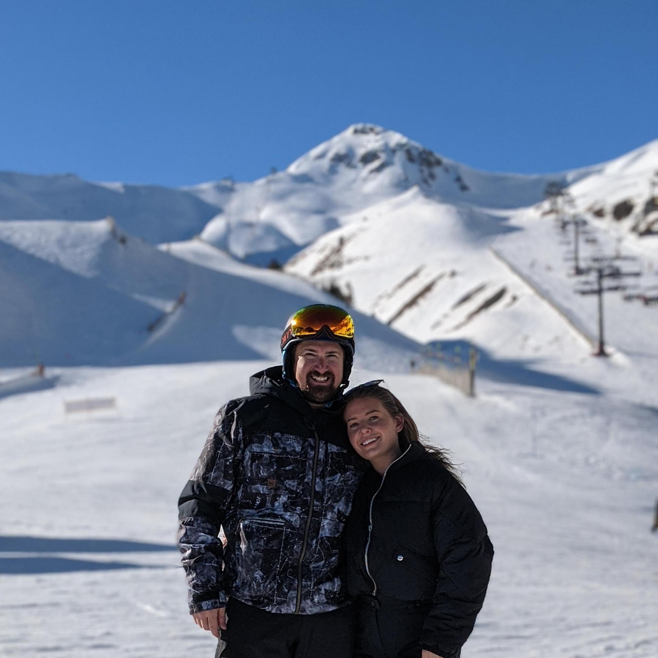 Laura Davies and Robbie Ewen's Wedding Website