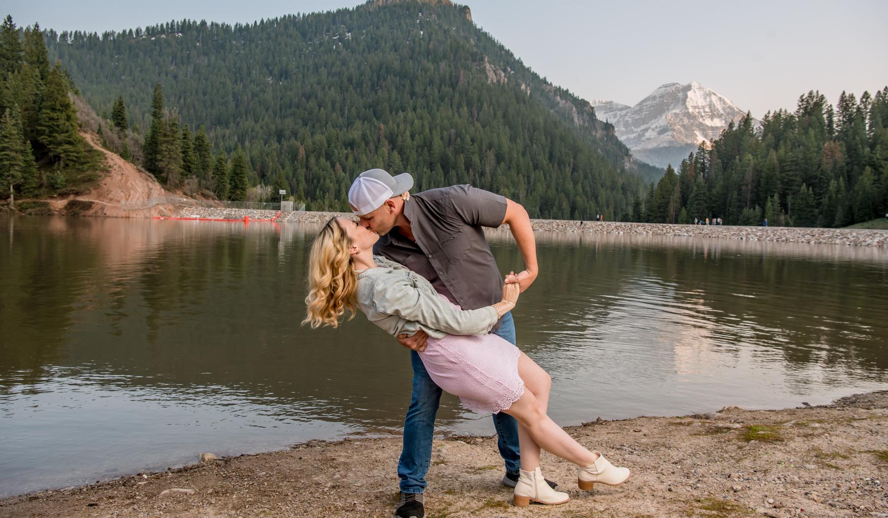 Lindsay Barnes and Brandon Williams' Wedding Website