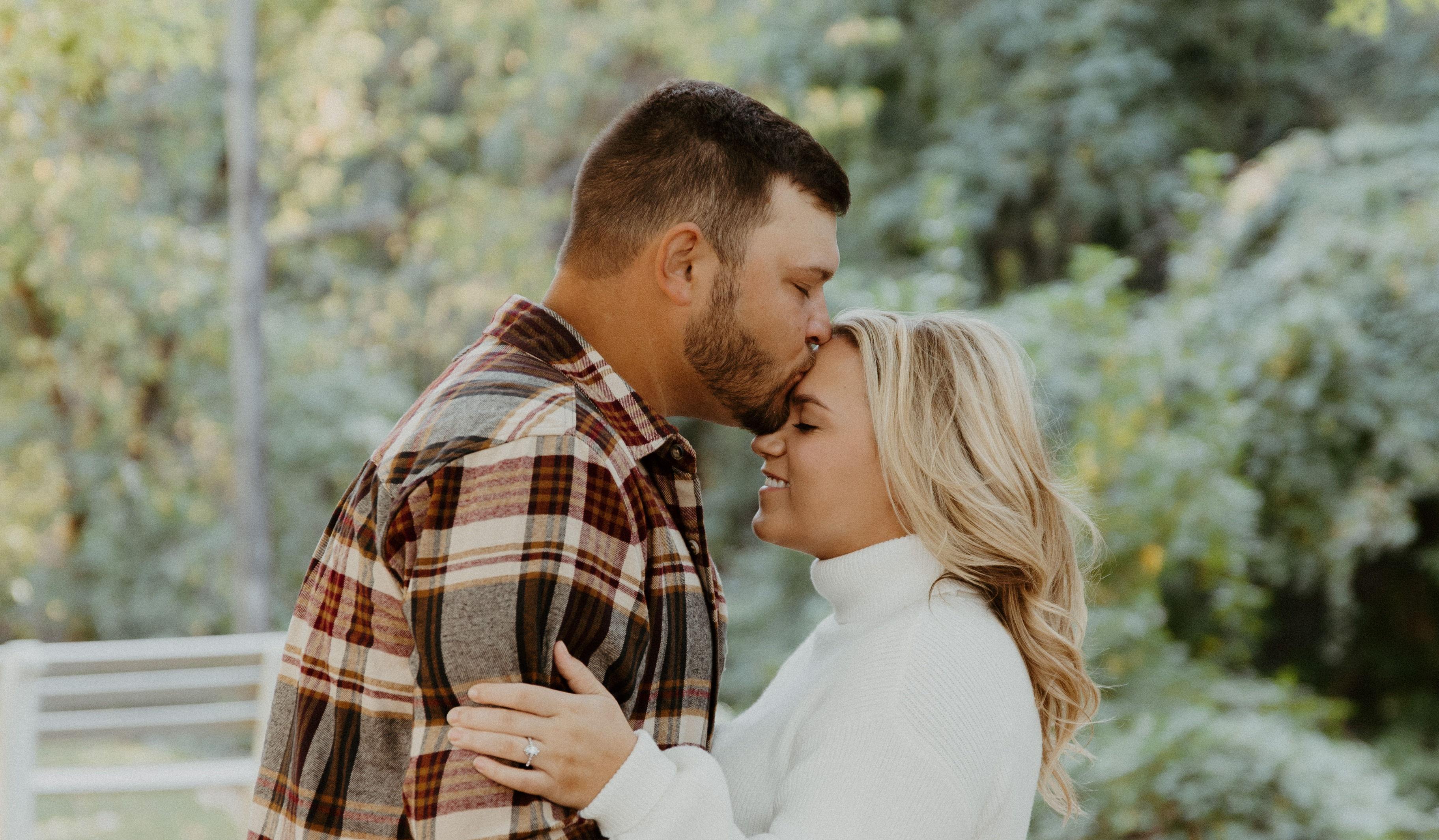 Ashleigh Pierce and Bradley Sharp's Wedding Website