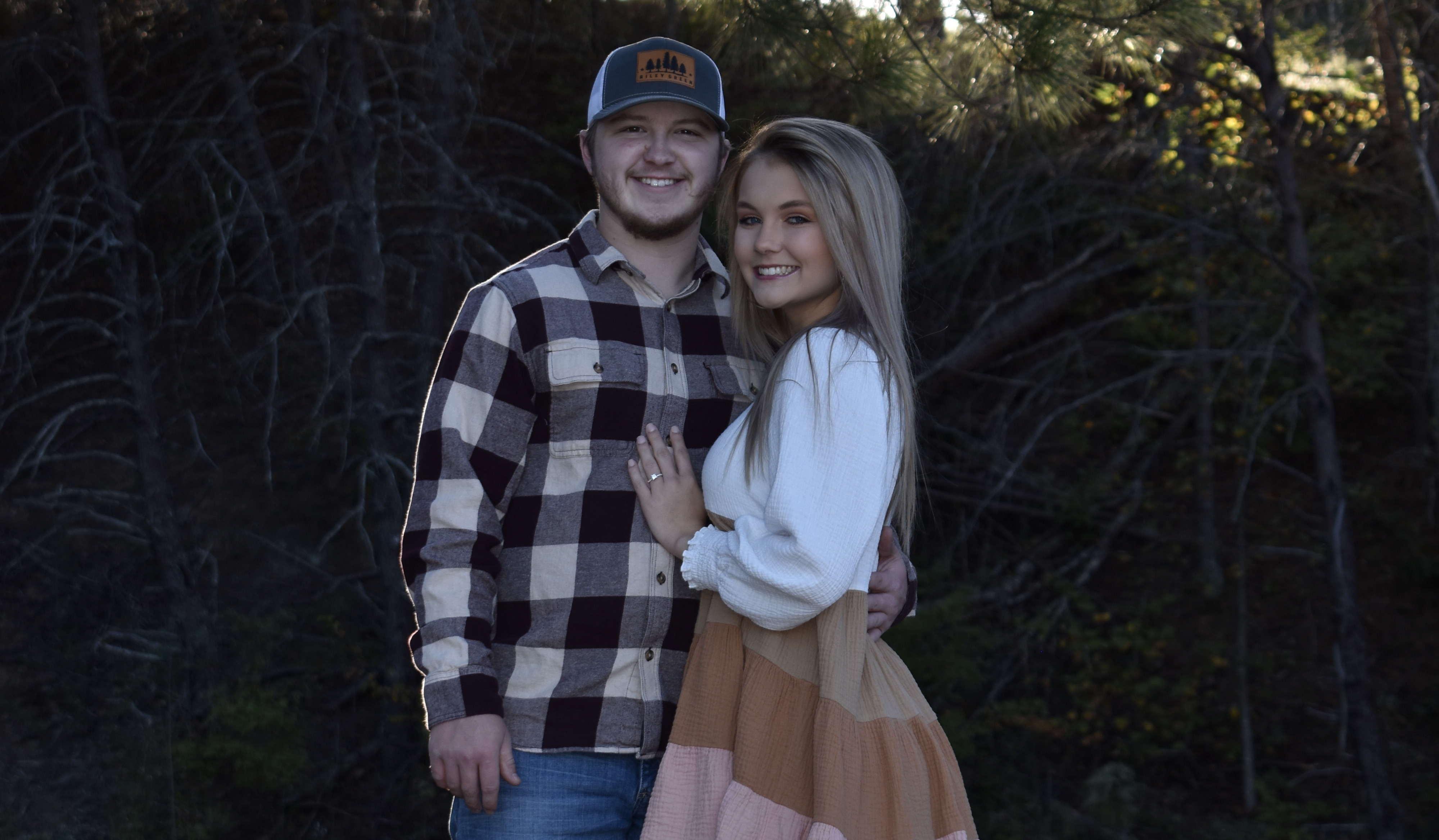 Mari Graham and Luke Gosnell's Wedding Website