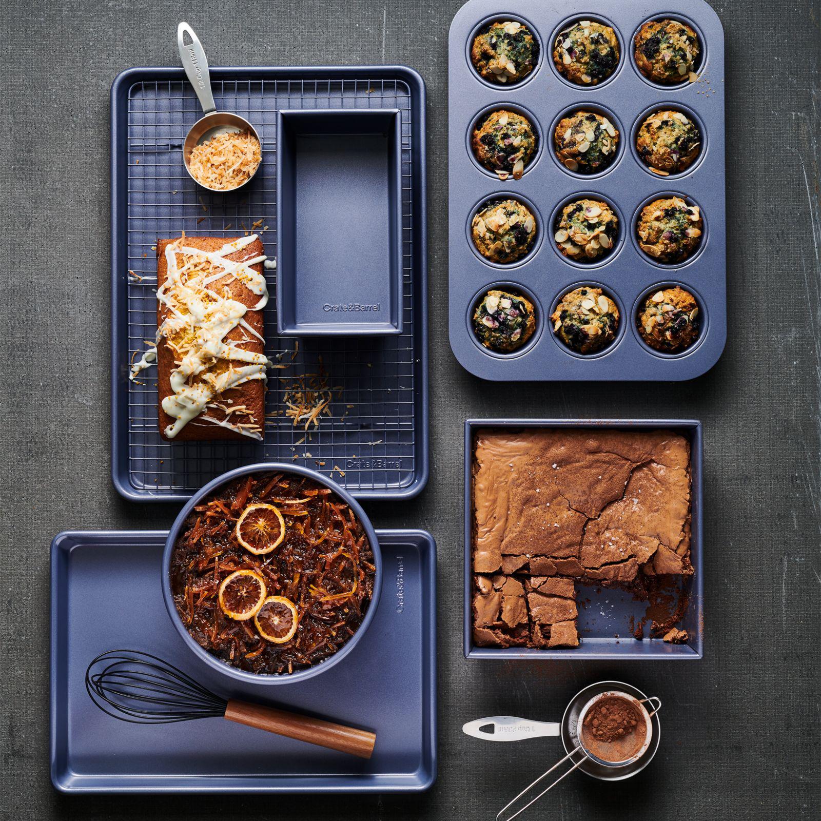 Crate and Barrel, Non-Stick 6-Piece Bakeware Set | Zola