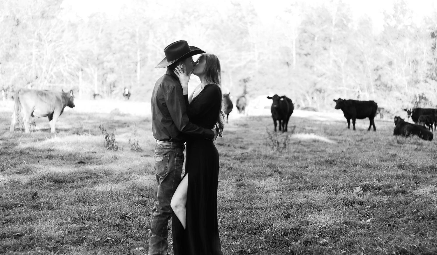 Lexi Van Cleef and Cole Walker's Wedding Website