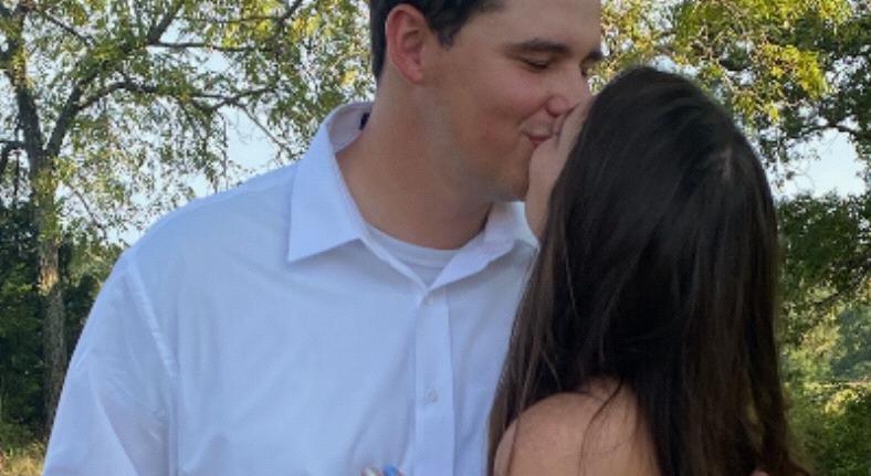 Shana Topka and Jonathan Roman's Wedding Website