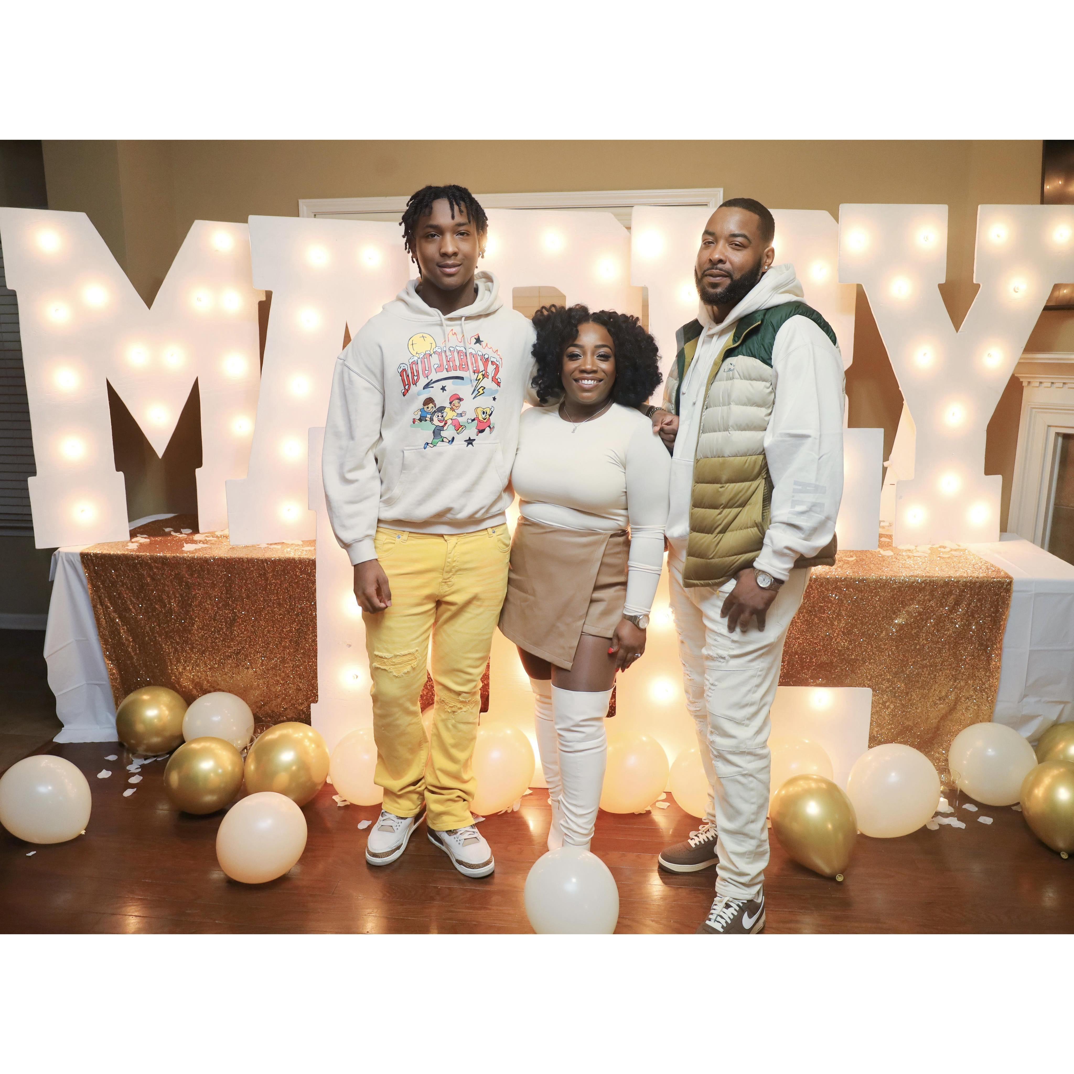 Adrian McKinnon and Shurkita Jackson's Wedding Website