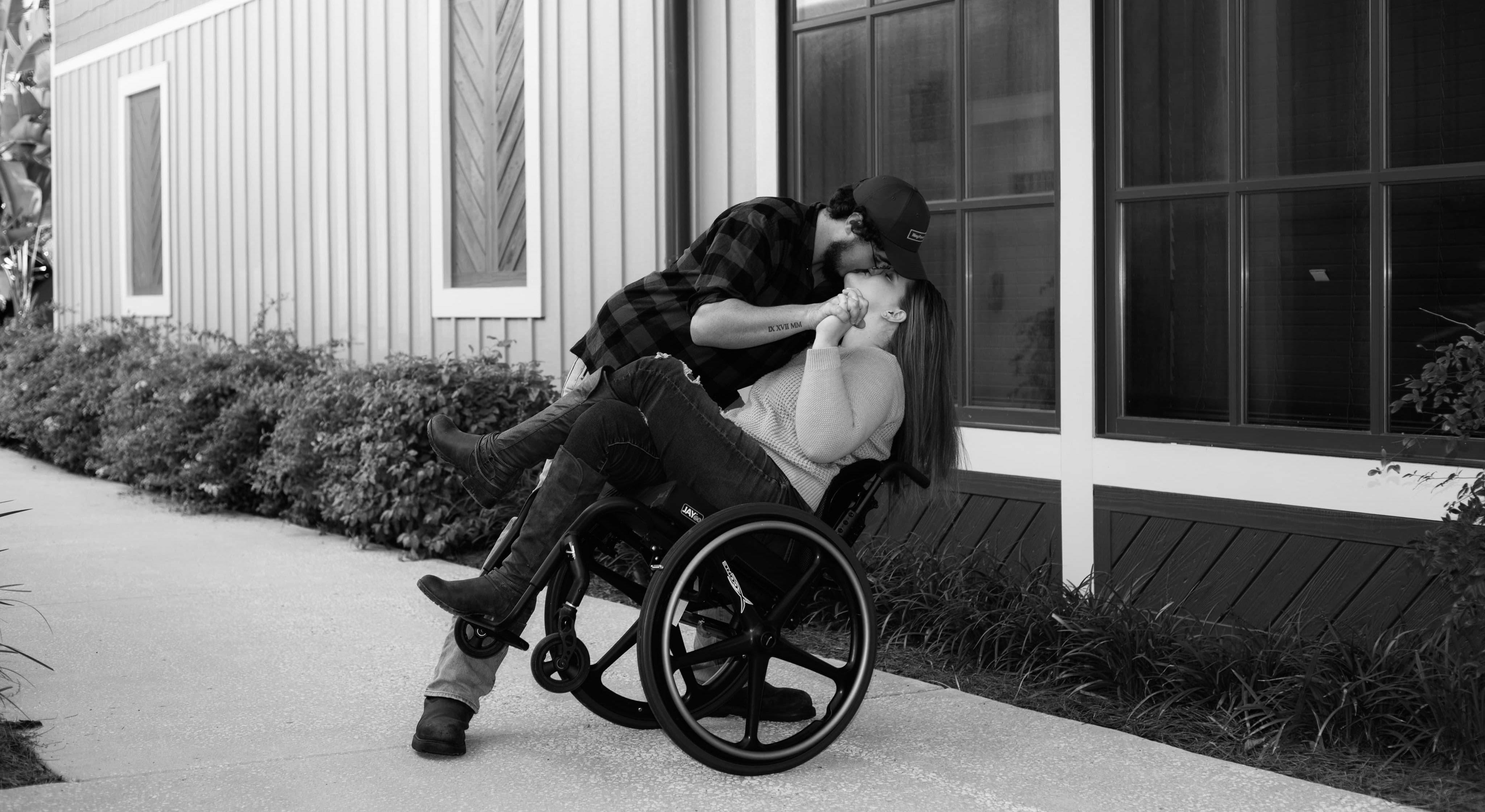 MIRANDA POLK and DUSTY THOMAS' Wedding Website