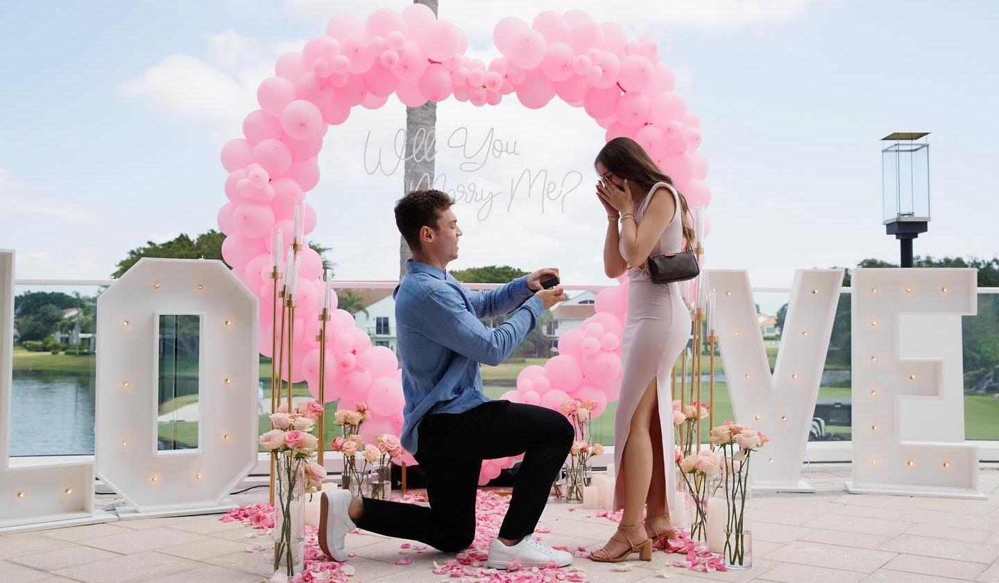 Brett Apter and Hailey Rosenbaum's Wedding Website