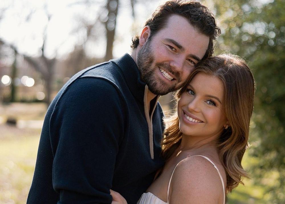 Isabella Cox and Austin Knight's Wedding Website