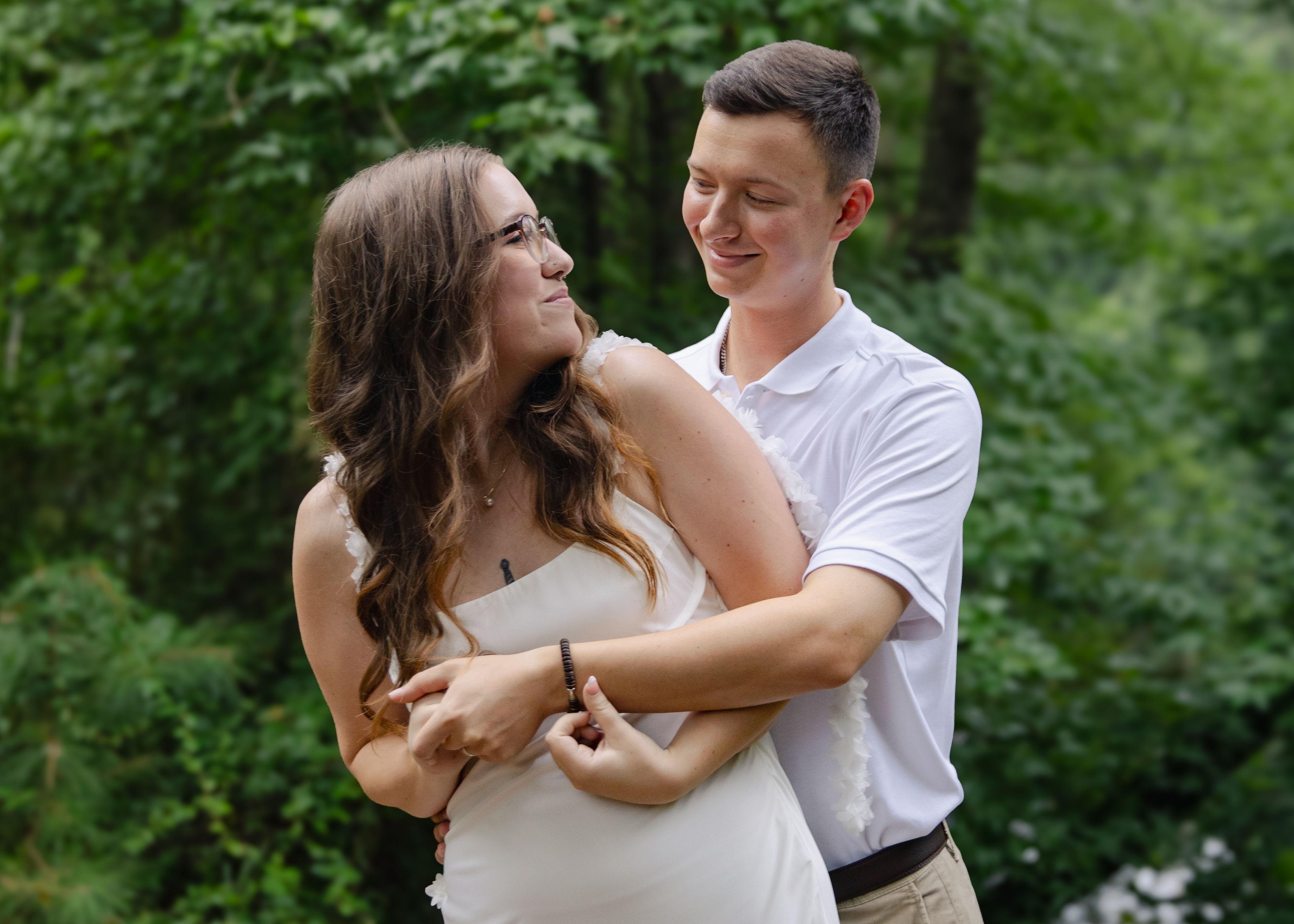 Jada Russell and Colin Russell's Wedding Website