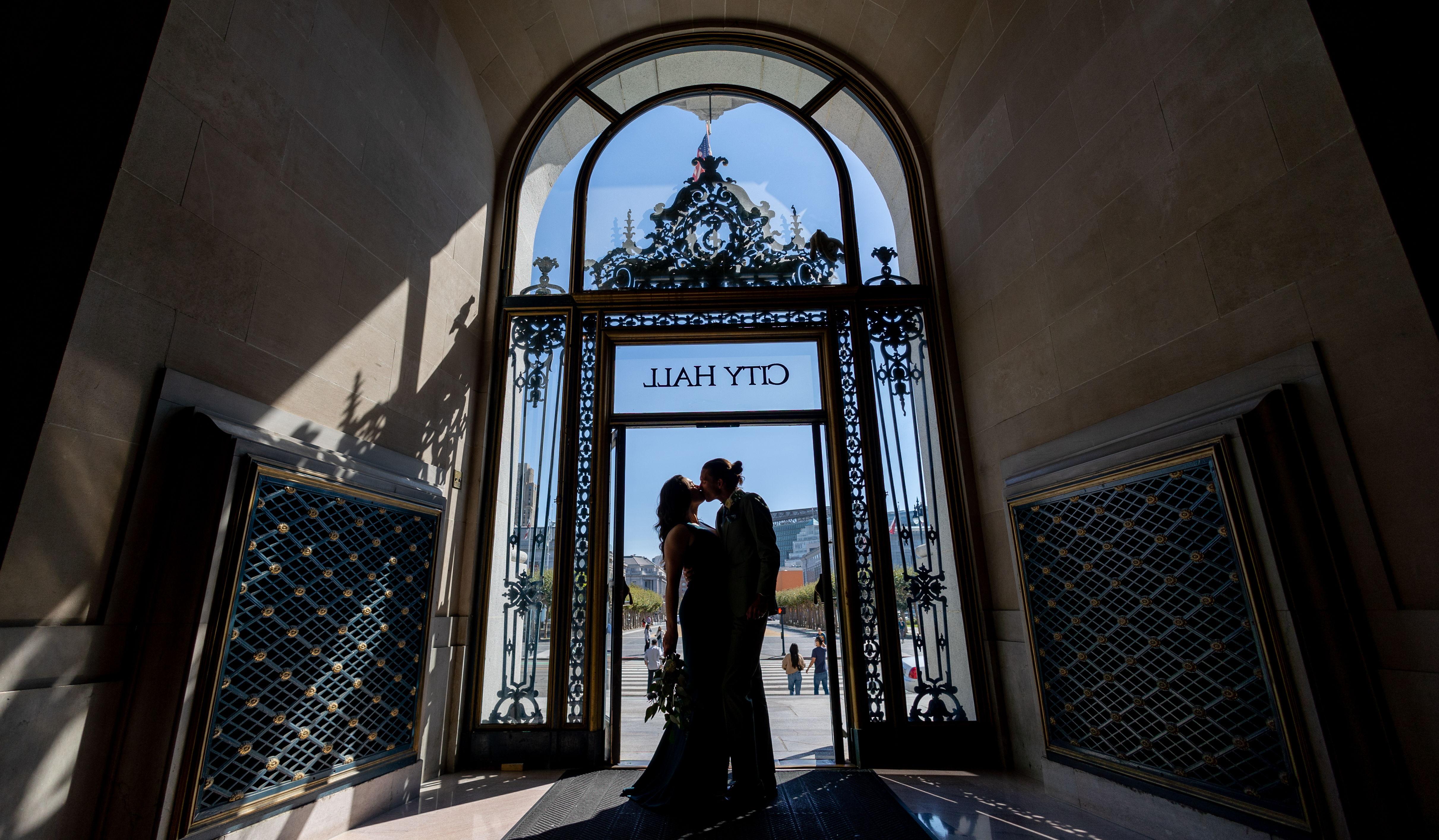 Carolyn Kalafut and Neal Klein's Wedding Website