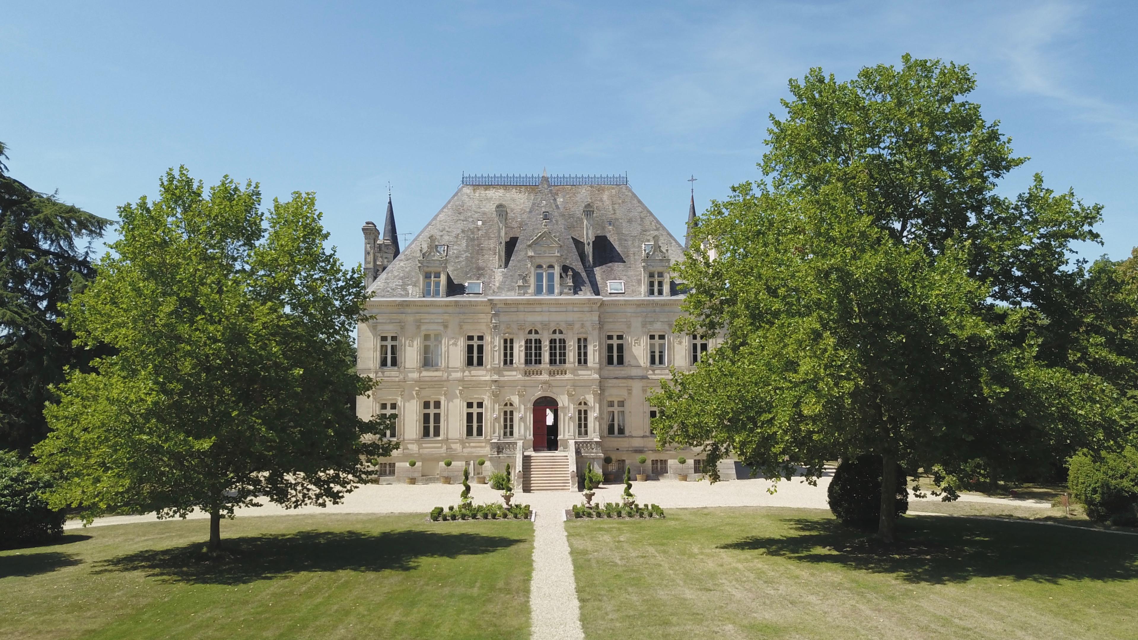 CORMAC GILLICK and LISA KERR's Wedding Website