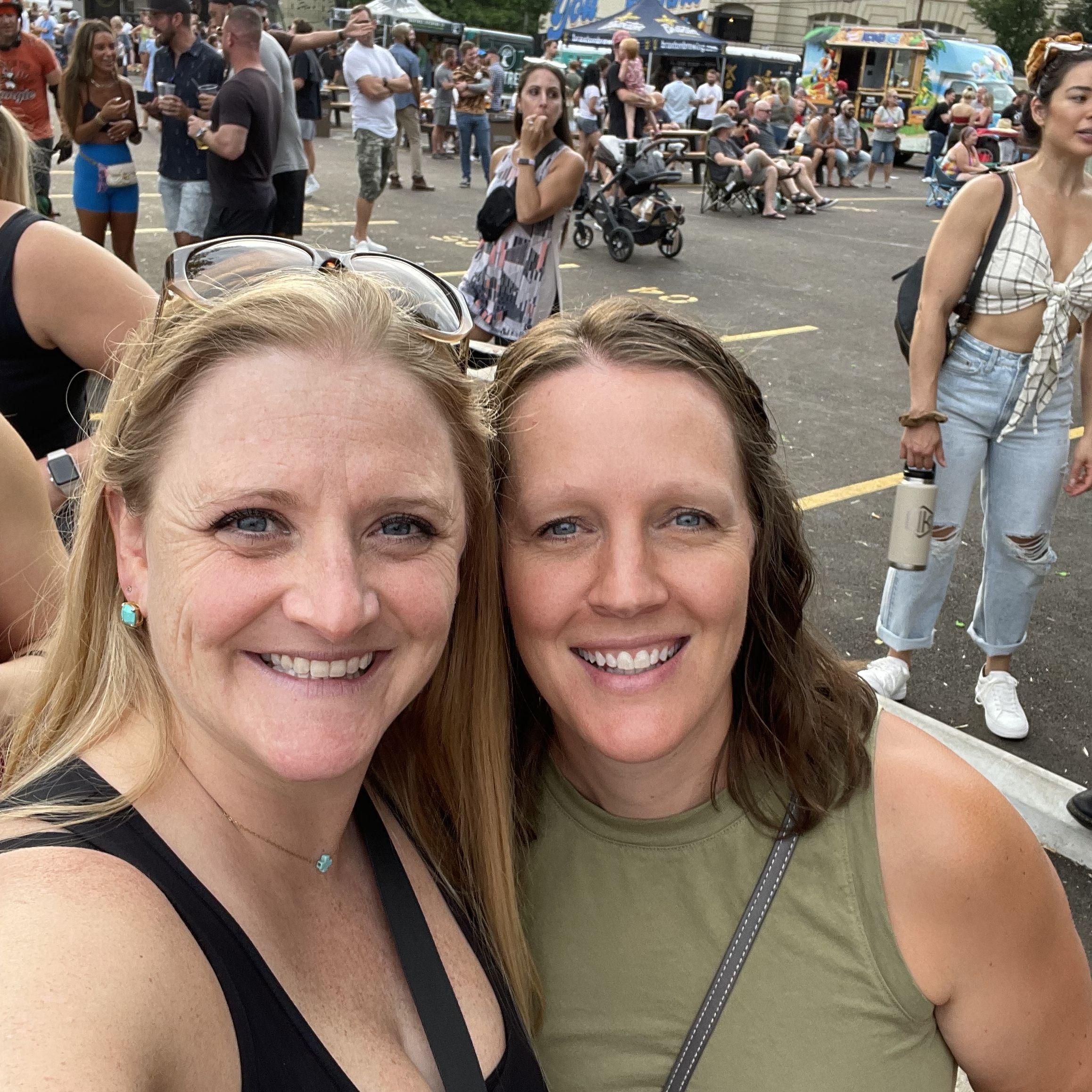 Lindsey Schuster and Mark Mansur's Wedding Website