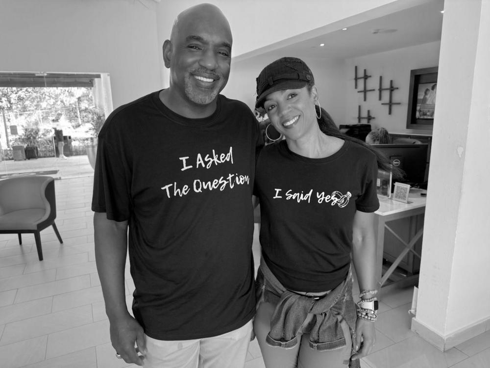 Lisa Conley and Lorenzo Hicks' Wedding Website