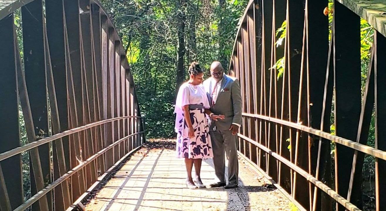 Linda Melson and Eric Burns' Wedding Website