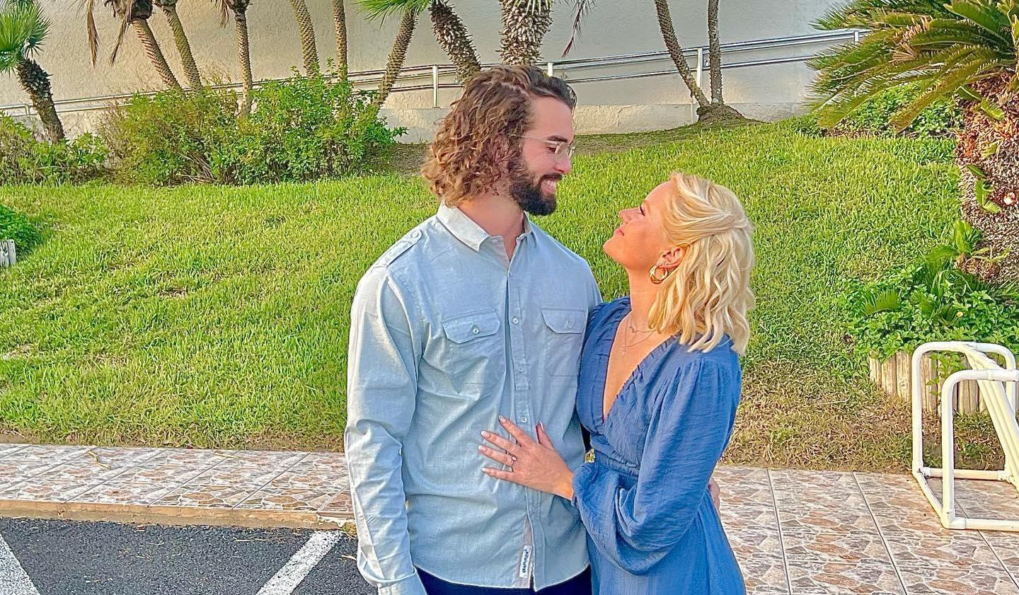 Caraline Hardy and Jacob Foster's Wedding Website