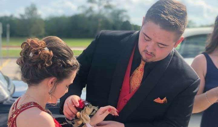 Hailey Leonard and Parker Carner's Wedding Website