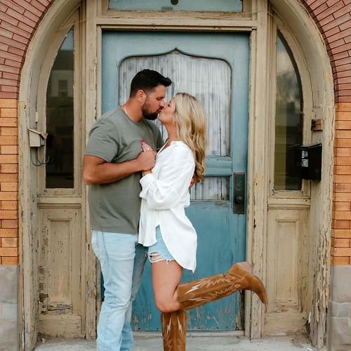 Tess Grampp and Aaron Albee's Wedding Website