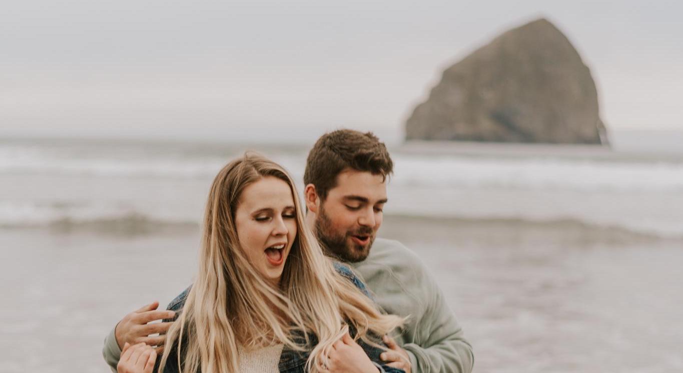 Hanna Rucker and Evan Barnard's Wedding Website