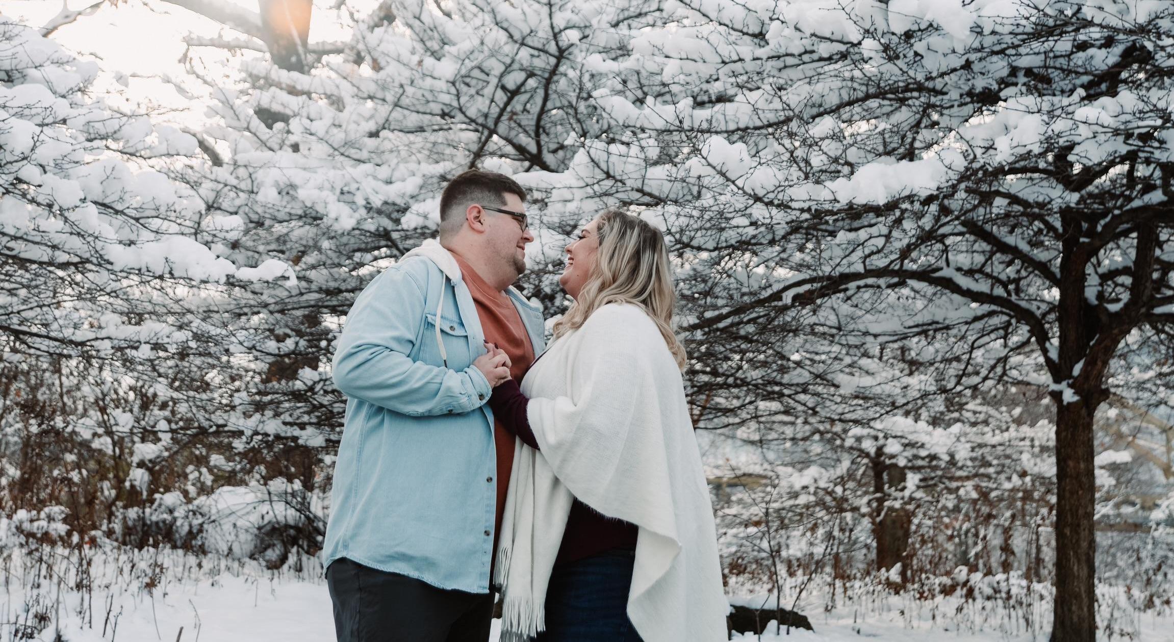 Linsey Barnhart and Matthew Nold's Wedding Website