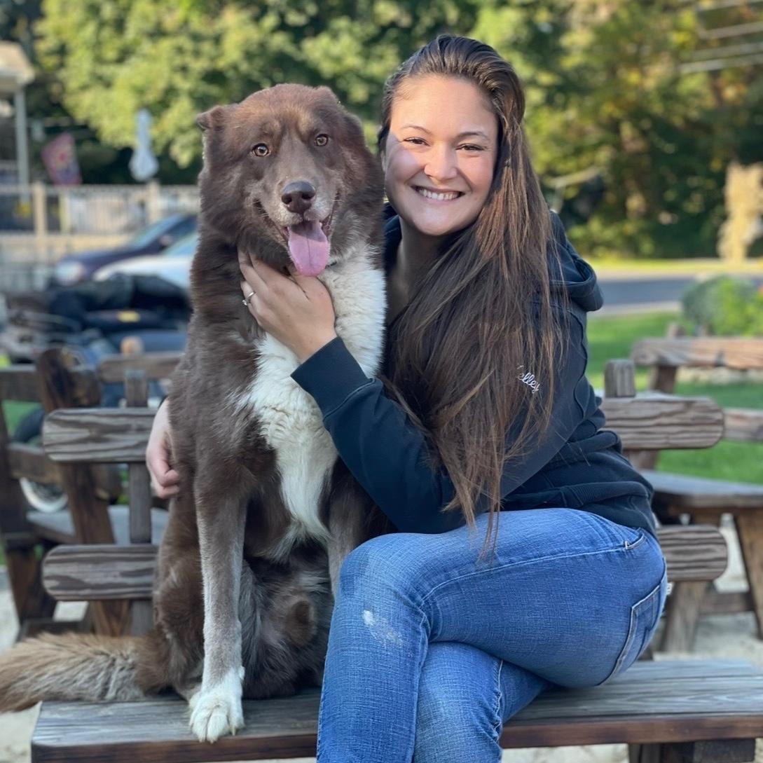 Alexa Elliott and Cody Leary's Wedding Website