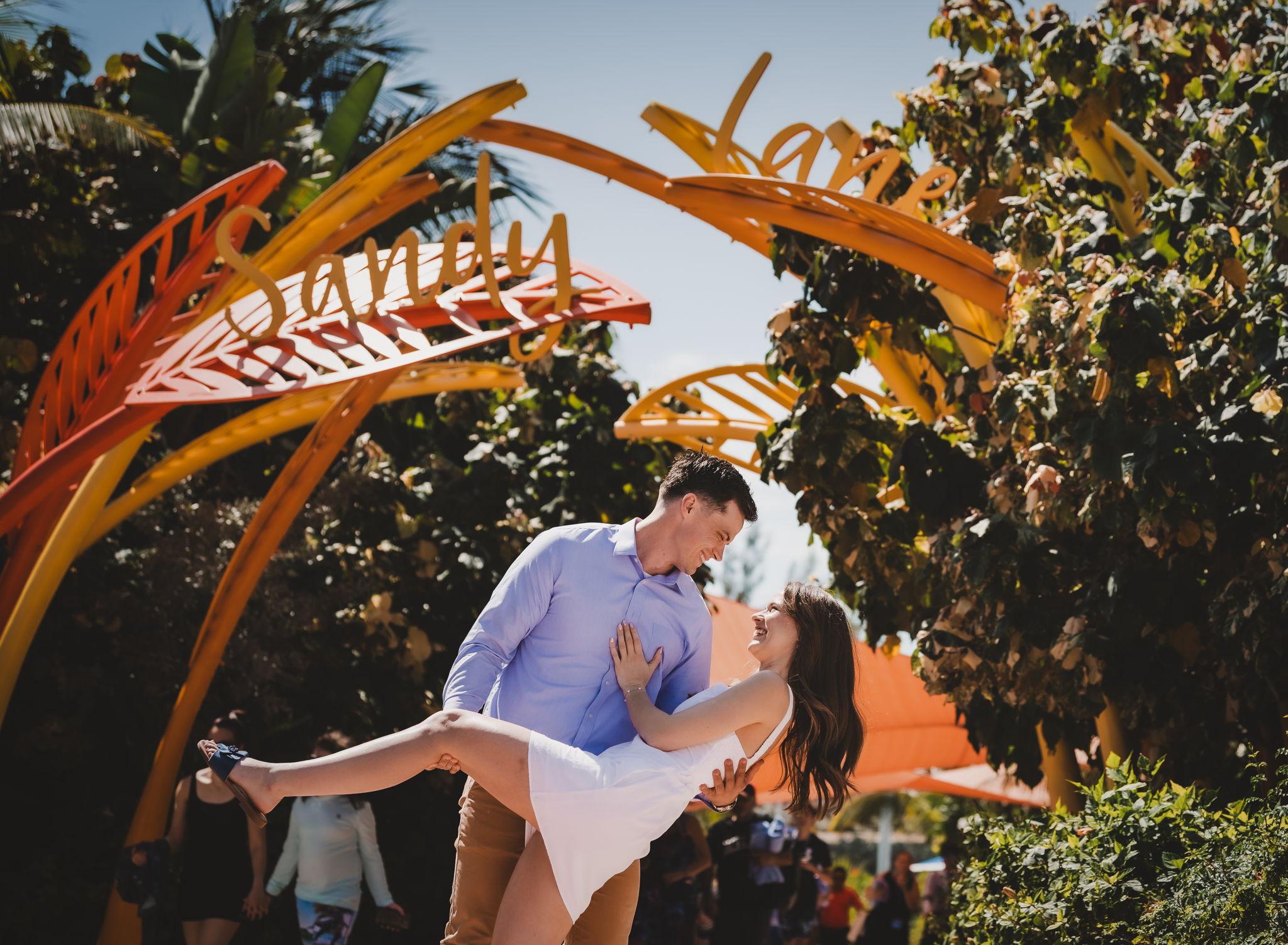 Lea Nowak and Liam Hunt's Wedding Website