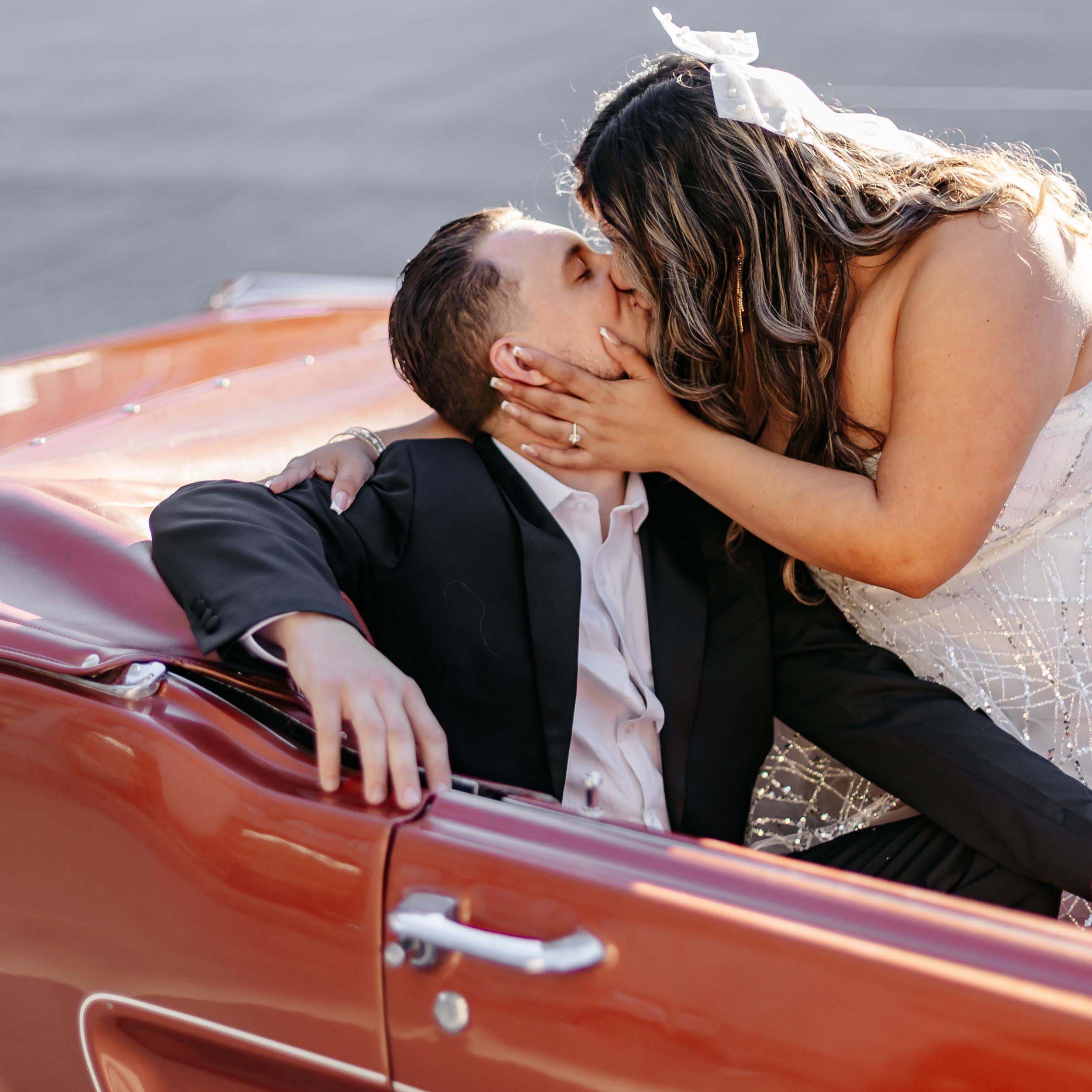 Joanna Cardona and Riley Smith's Wedding Website