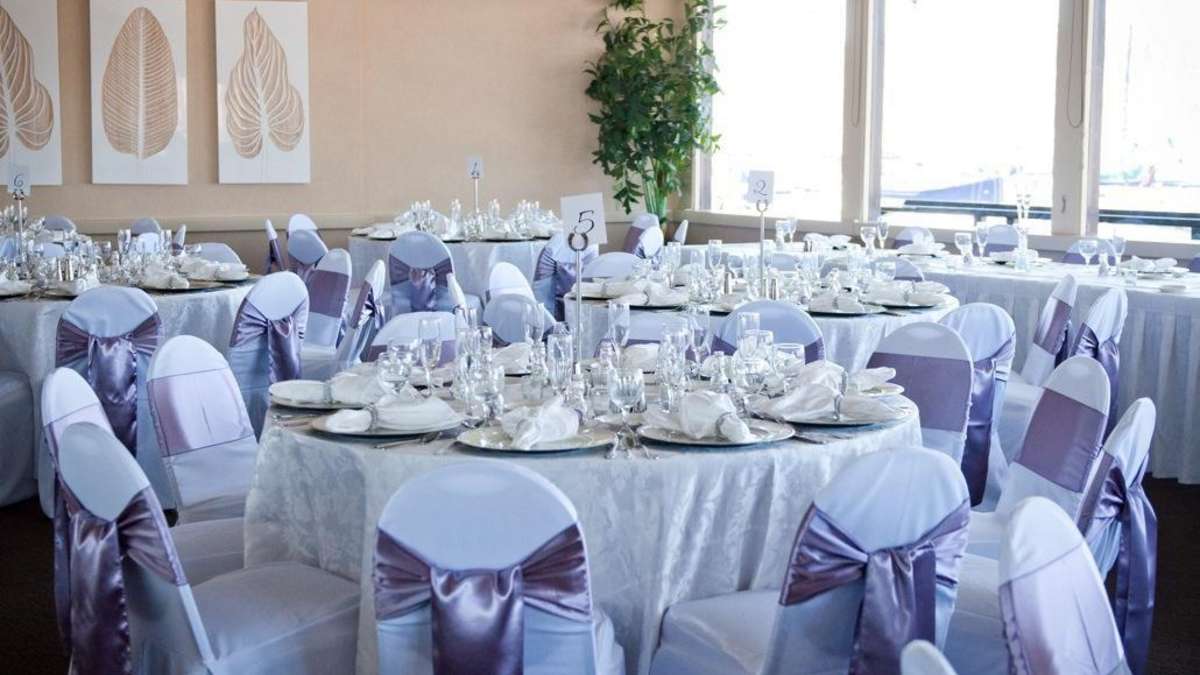 Humphreys Half Moon Inn Wedding Venues Zola
