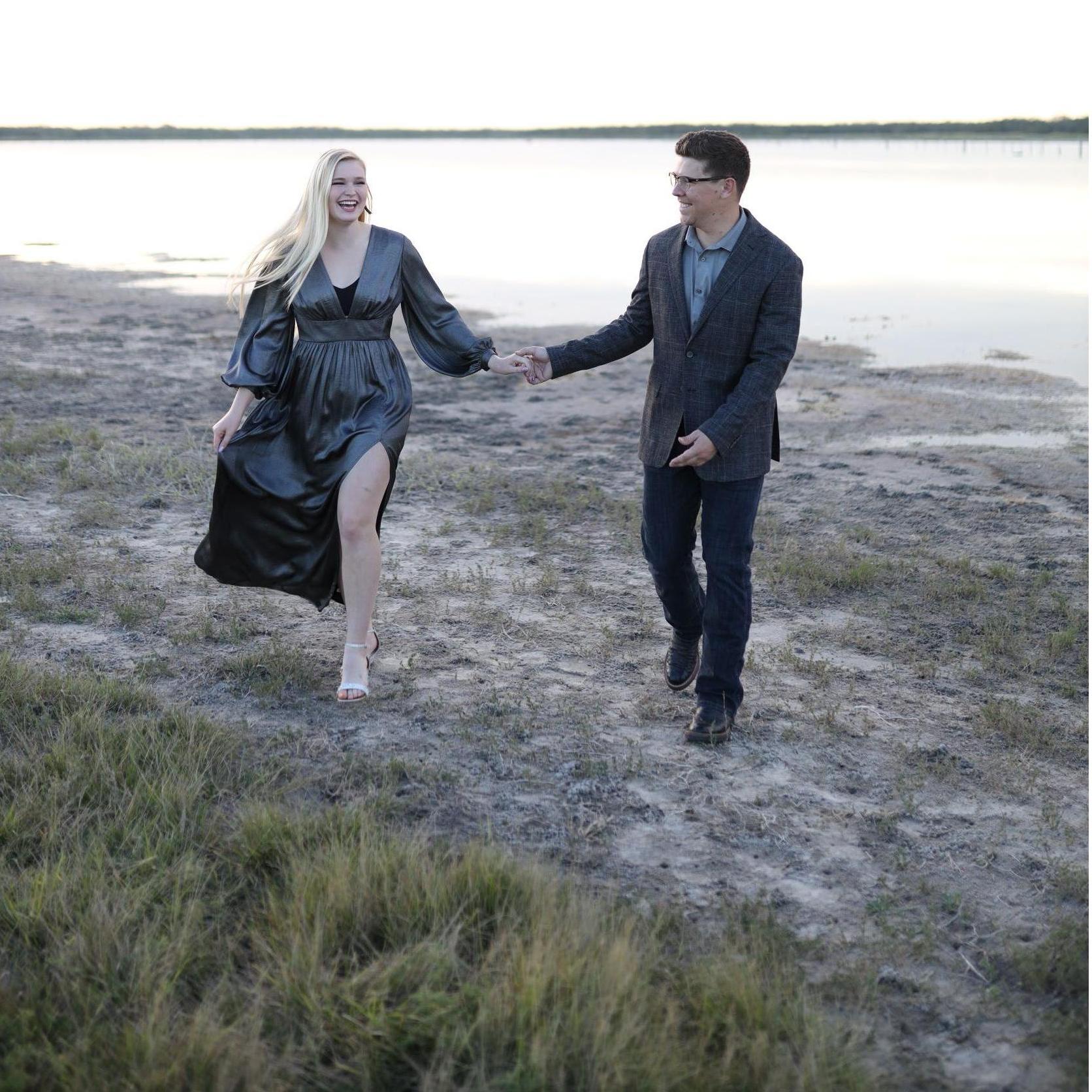 Victoria Burns and Seth Carter's Wedding Website