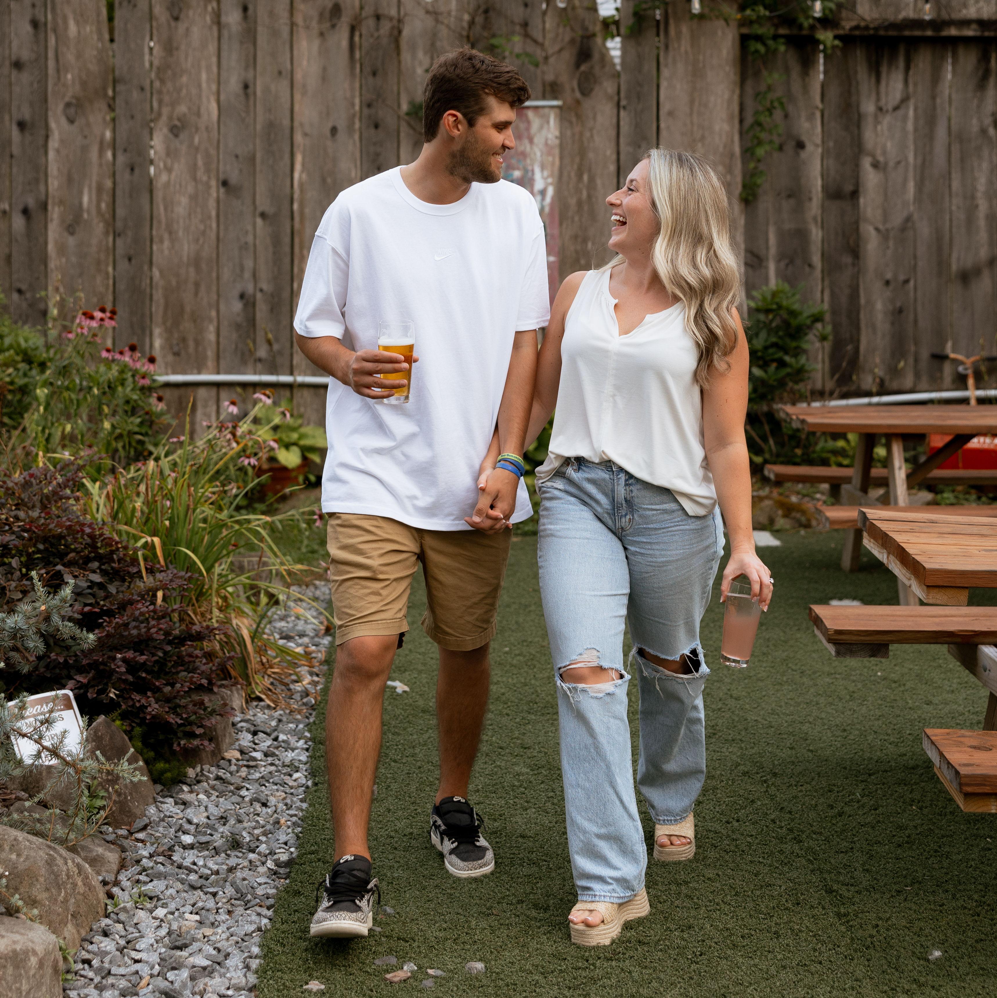 Megan Kate Shina and Kenneth Hewitt Farr II's Wedding Website