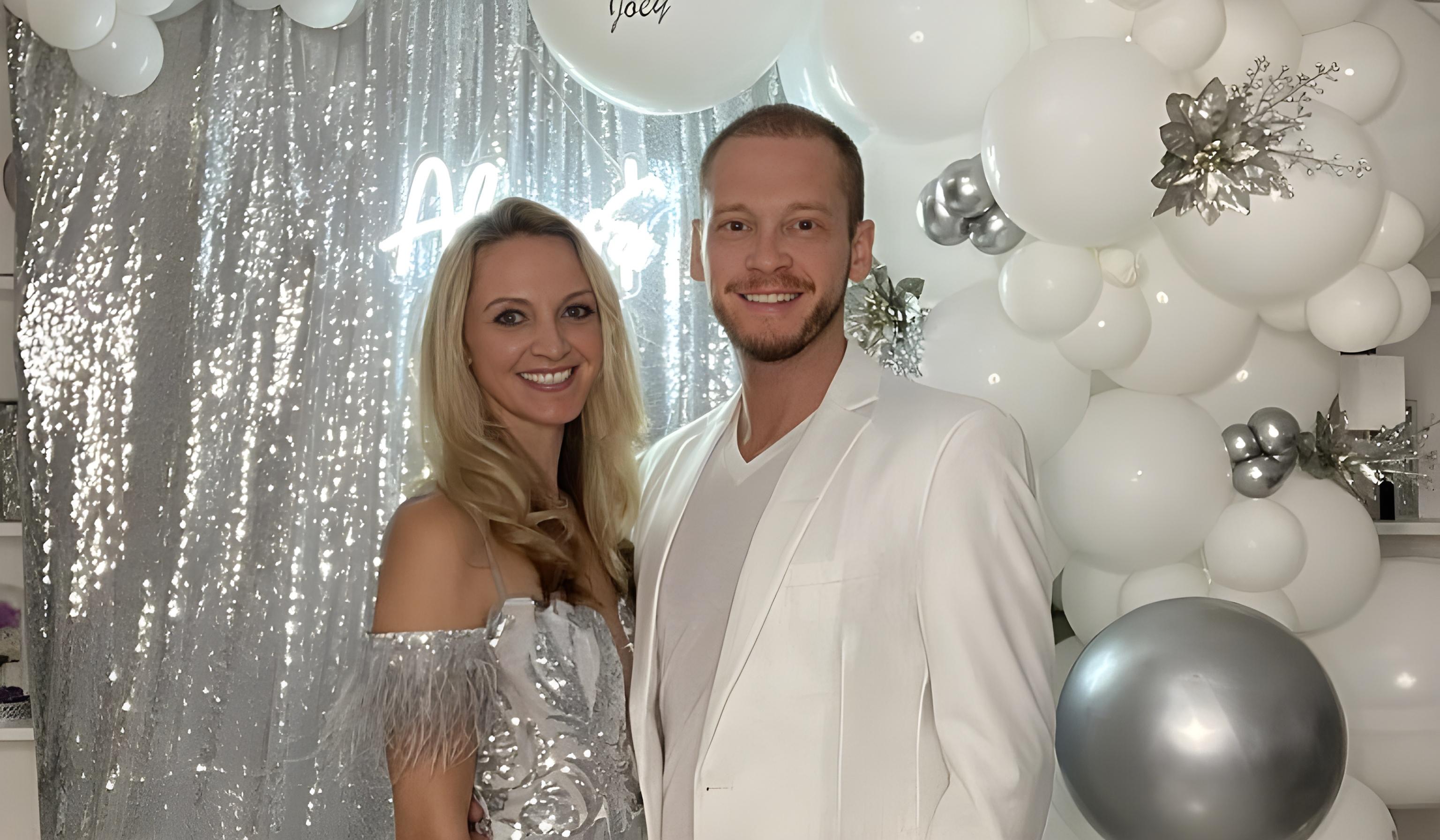 Laura Gallaher and Joey Lorich's Wedding Website