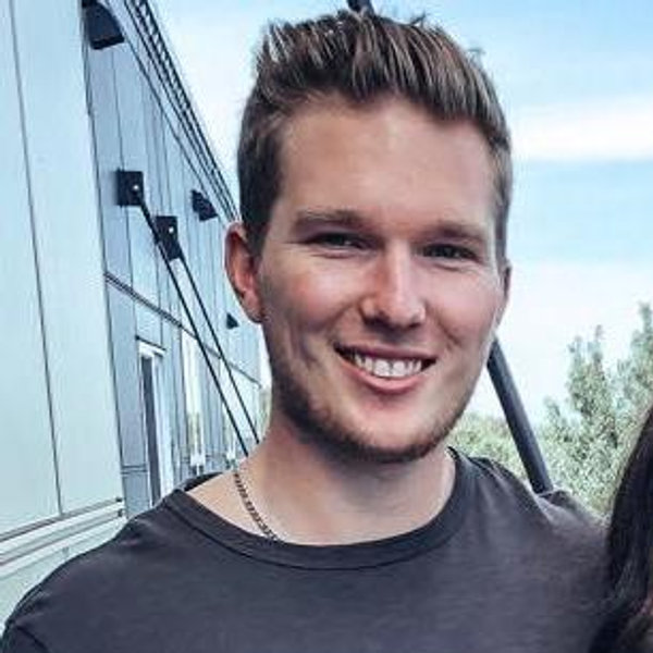 Lulu Regules and Ryan Gowen's Wedding Website