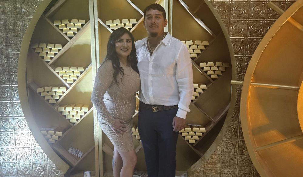 Jeanette Castillo and Carlos Campos' Wedding Website